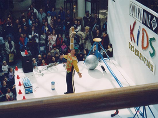 Circus Jonathan "Gallery 03"